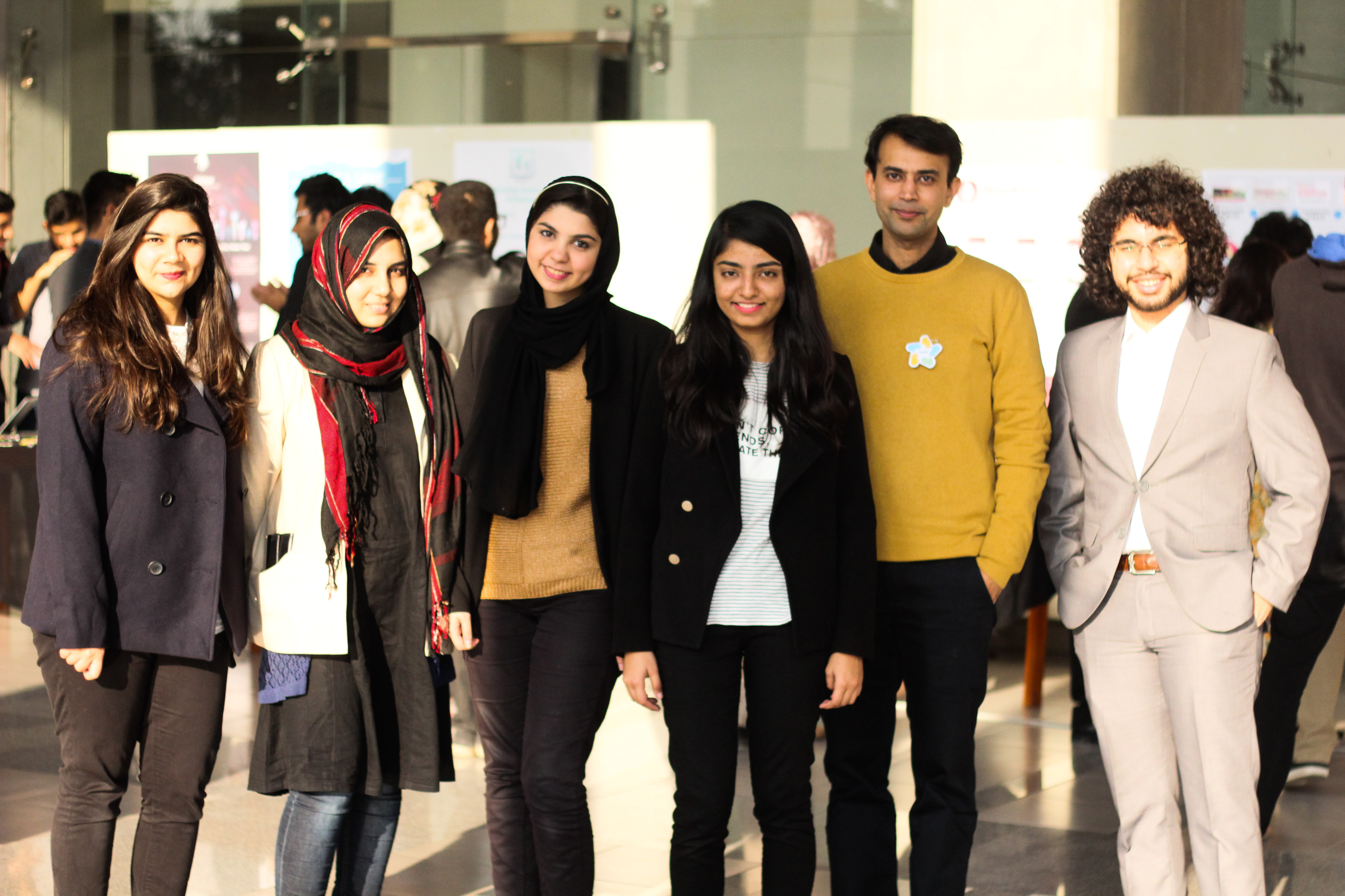 Pakistan: World’s fastest retail market (Bloomberg) | goodnews.pk